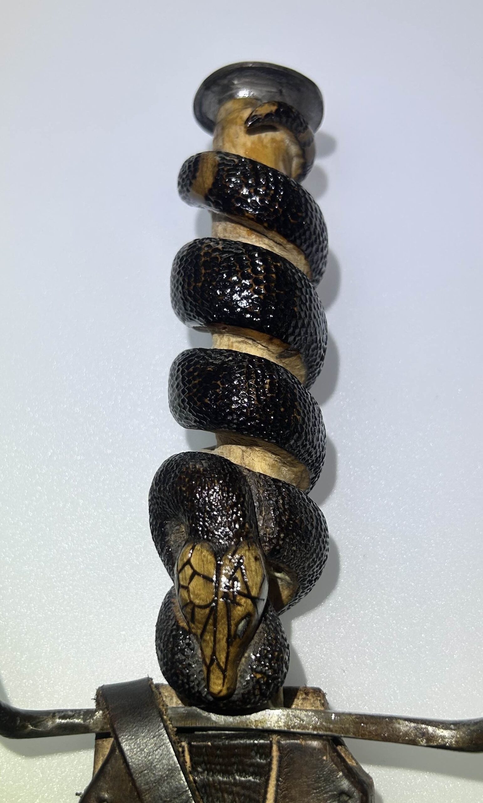 The Snake Fang Dagger (Crocs de serpent) – Coutellerie Wolfwen